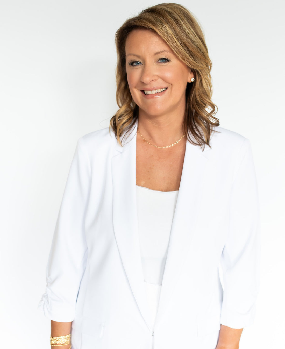 About AGLOW – aglow tanning