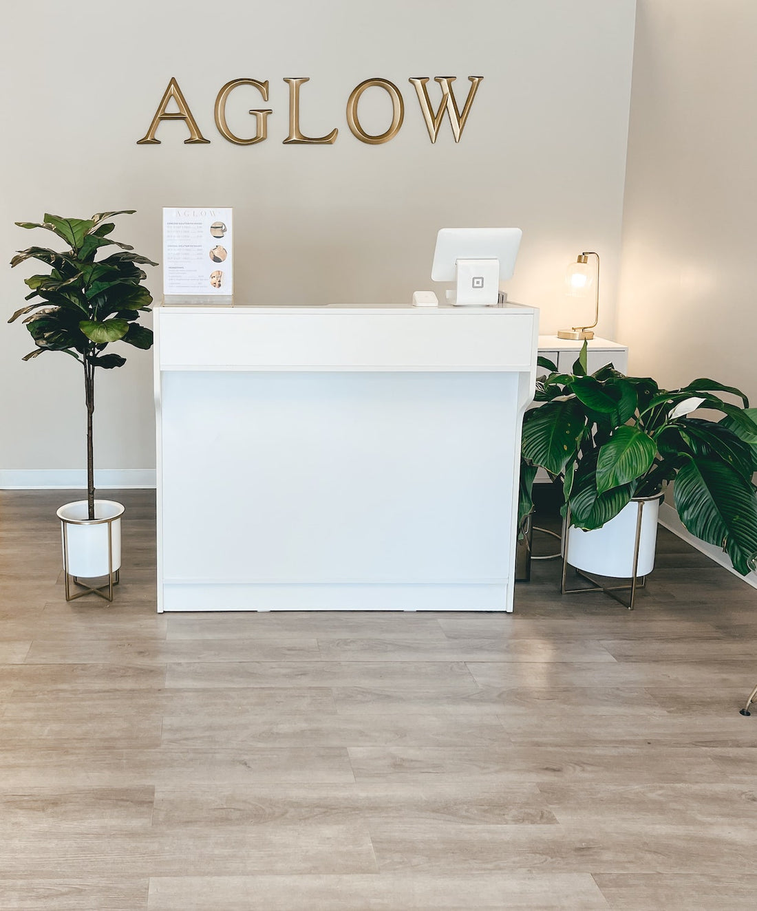 All-Natural Spray Tanning in North Andover – aglow tanning